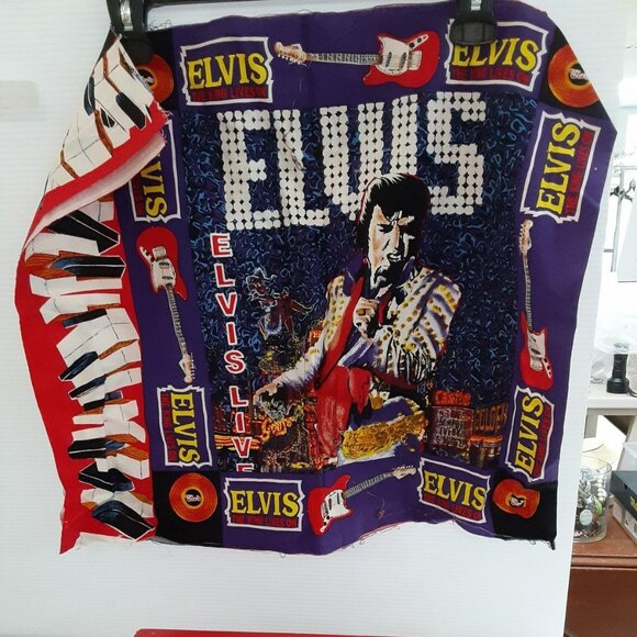 Signature Elvis Presley Product | Dining | Graceland Elvis Mug Set ...